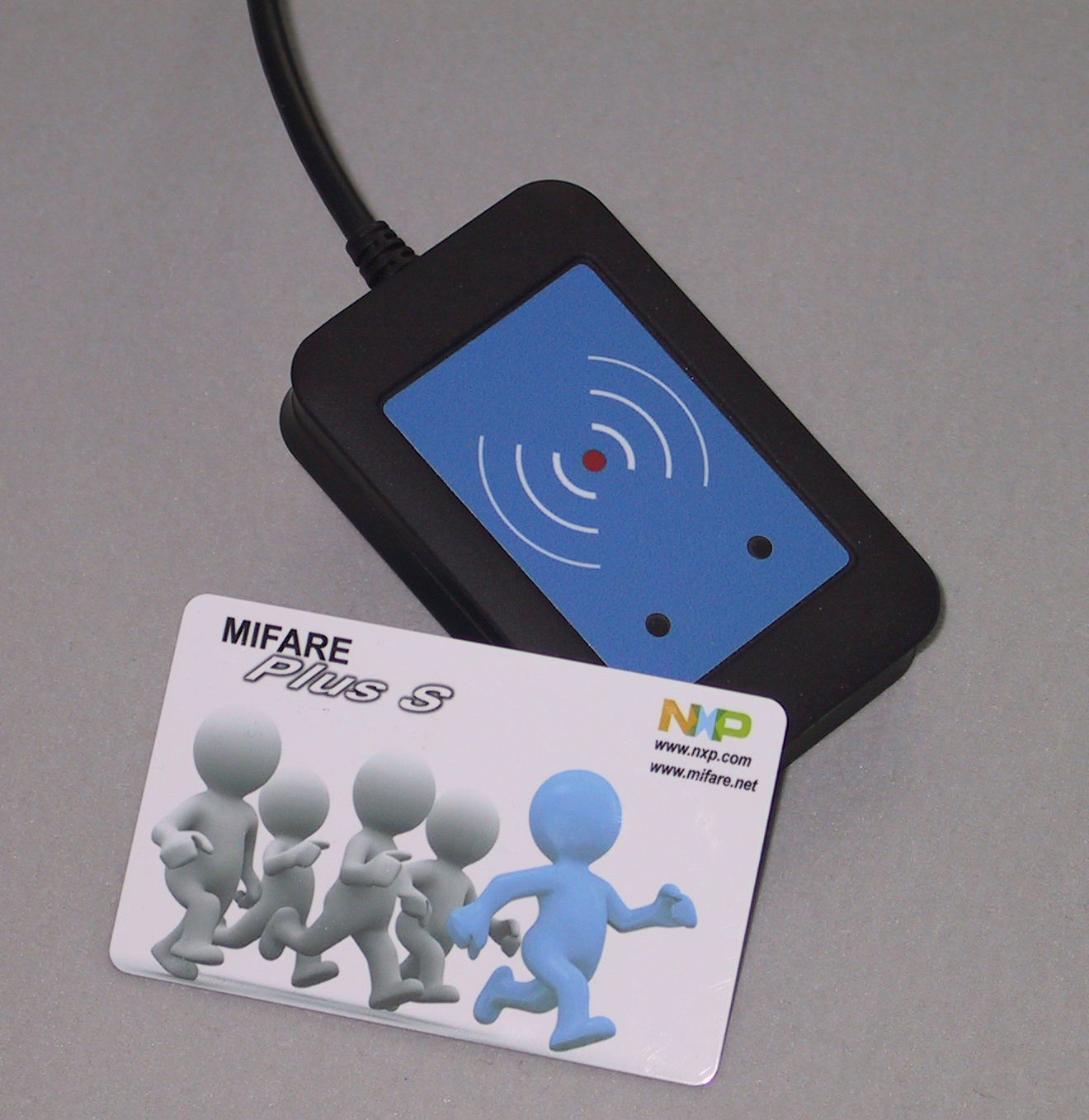 RFID-Reader Elatec TWN3 unterstützt jetzt auch MIFARE® Plus, Elatec ...